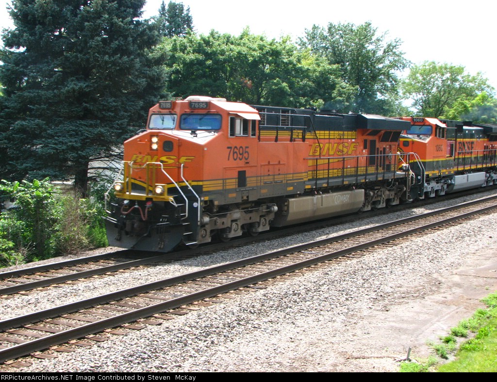 BNSF 7695